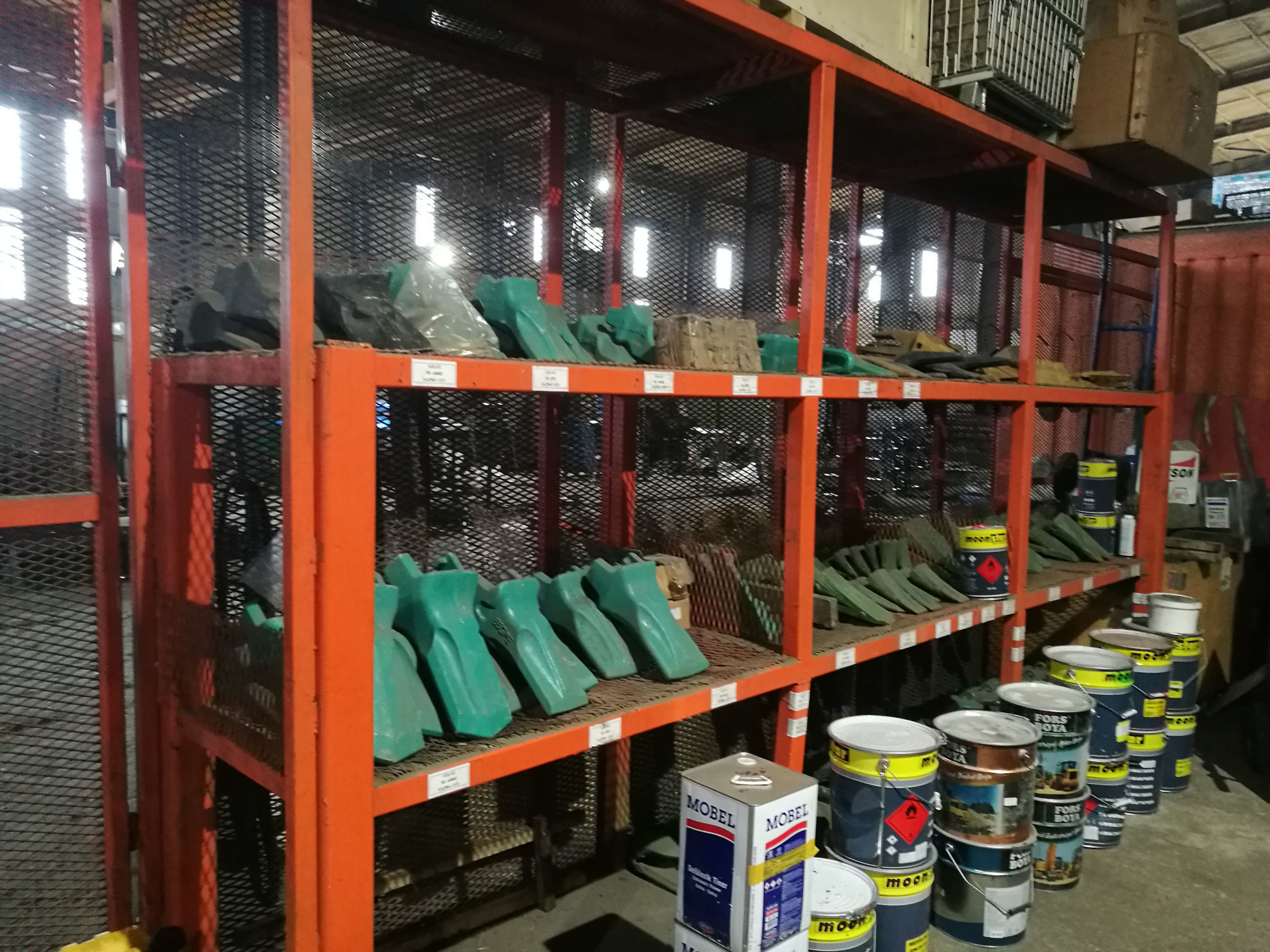 Trade OSMI parts & surplus inventory WEIR ESCO WC265 SV2 WEARCAP ...