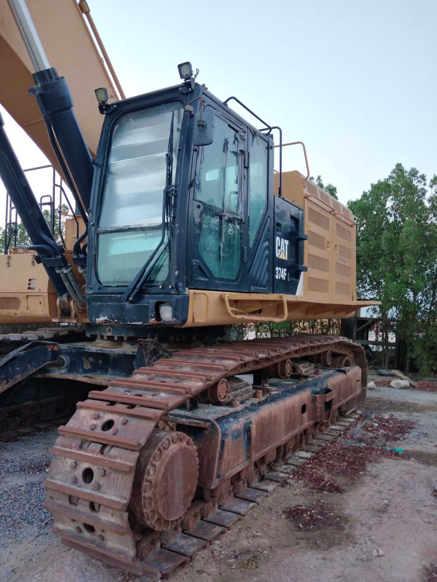 Trade OSMI parts & surplus inventory CATERPILLAR 374 FL TRACKED ...